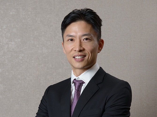 Dr. E-Shawn Goh • Ophthalmologist • Singapore