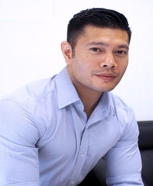 Dr. Mark Enriquez (Doctor Of Chiropractic) • Chiropractor Singapore