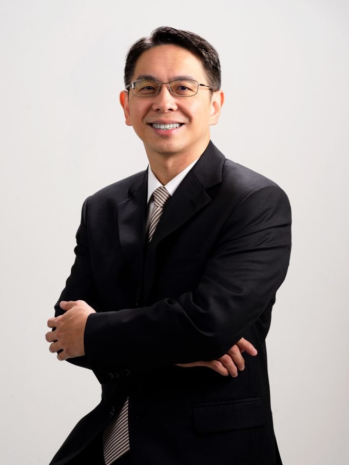 Dr Leon Foo (Orthopaedic Surgeon) • Bone Doctor Singapore